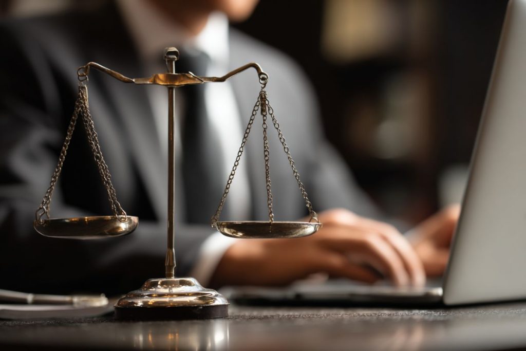 5 Key Differences Between Contracts and Agreements Explained